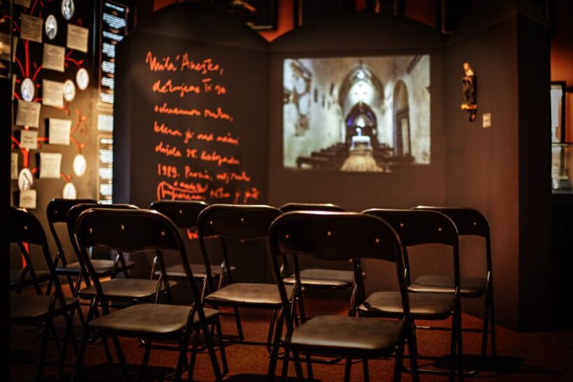 Prague: Charles Bridge Museum Entry Ticket - The Review: Balancing the Pros and Cons