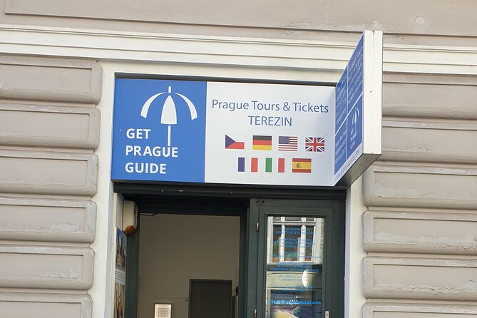 Prague Charles Bridge Tower Admission Ticket And Audioguide - Who Is This Tour Best For?