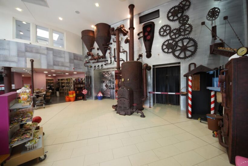 Prague: Chocotopia Chocolate Factory Tour Ticket + Workshop - Exploring the Chocotopia Experience