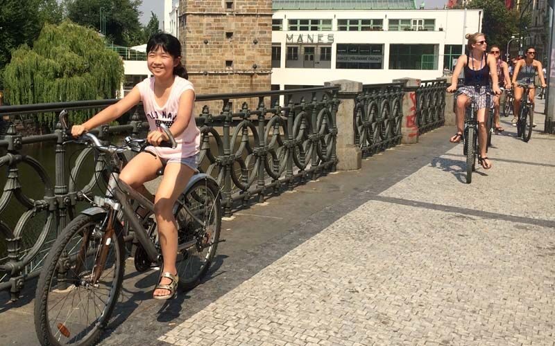 Prague: Classic City Bike Tour - Key Points