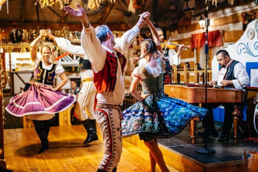 Prague: Dinner with Folk Show and Open Bar - FAQs