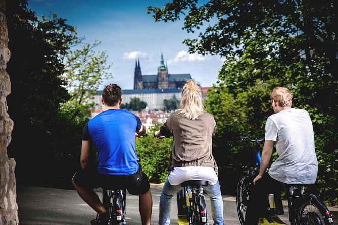 Prague E-Scooter Grand City Tour small-group with PragueWay - Stop 2: Kampa Park