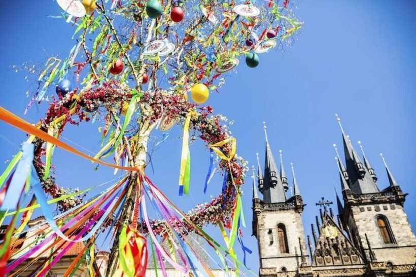 Prague: Easter Markets Tour with Czech Traditions & Snacks - Why It Offers Great Value