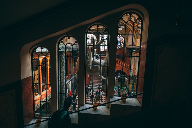 Prague Full-Day City Walking Tour and Petrin Tower - Discovering the Old Town Square