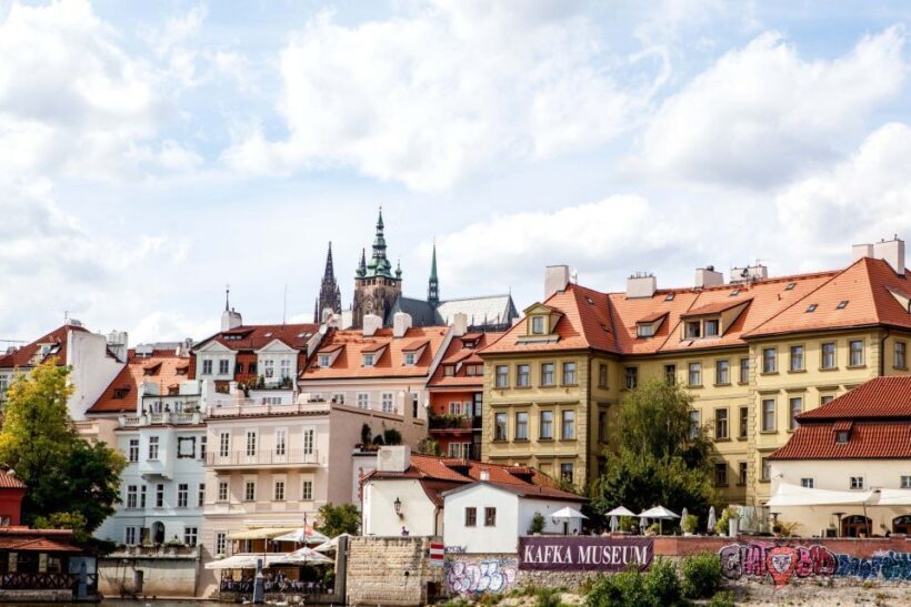 Prague: Full-Day Sightseeing Tour with Cruise and Lunch - What Travelers Love and Consider