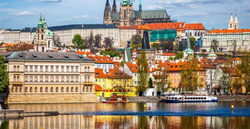 Prague: Full-Day Tour with Lunch and River Boat Cruise - Relaxing River Cruise: Seeing Prague from the Vltava