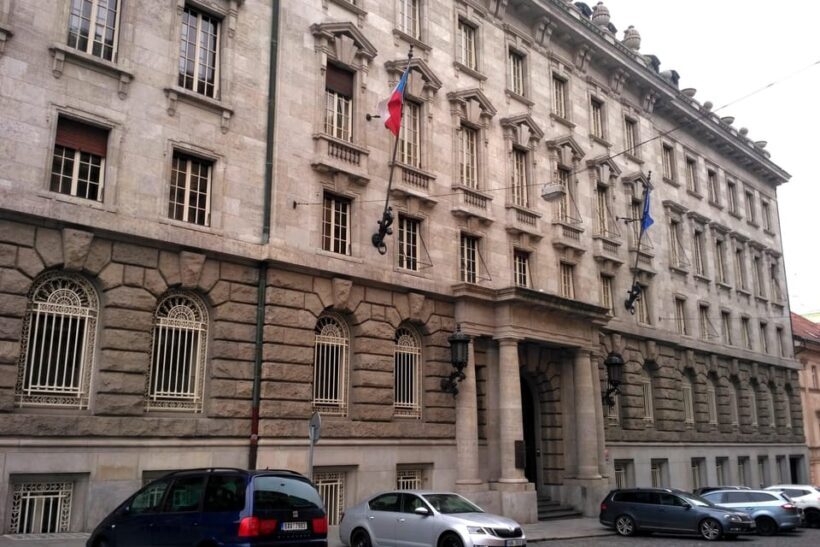 Prague: Gestapo Headquarters Tour in Spanish - Key Points