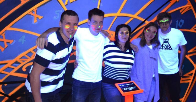 Prague: Glow Golf Mini Golf Game by UV Light - Why This Experience Works for Travelers