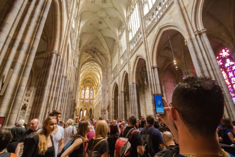Prague: Guided Bus & Walking Tour with River Cruise & Lunch - The Sum Up