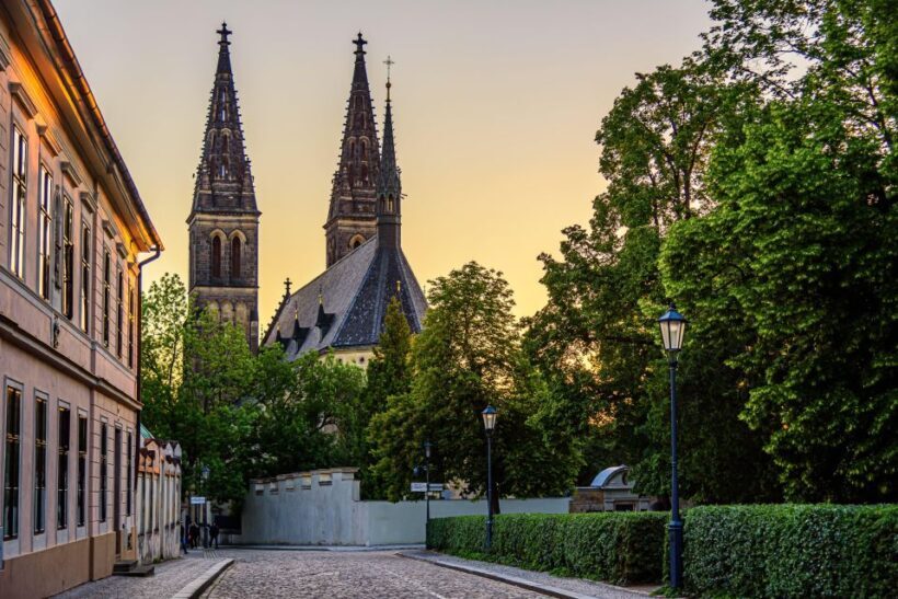 Prague: Guided tour to the historic fortress of Vyehrad - The Experience of the Tour