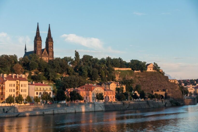 Prague: Guided tour to the historic fortress of Vyehrad - FAQ