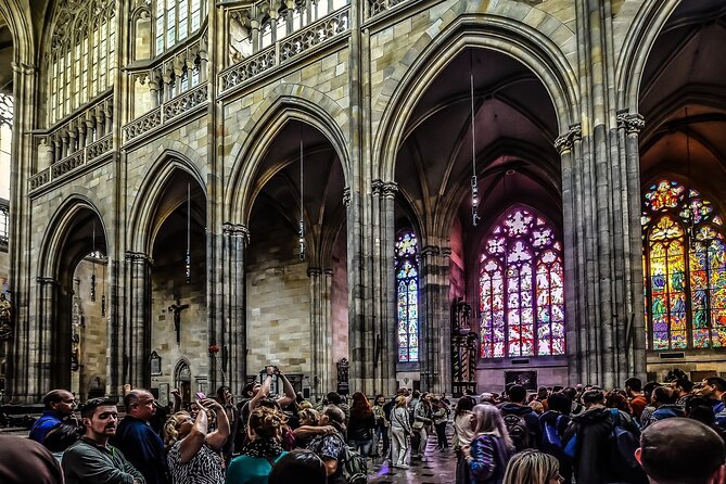 Prague Highlights, Tram & Local Flavors  4hr Semi-private Tour - FAQ