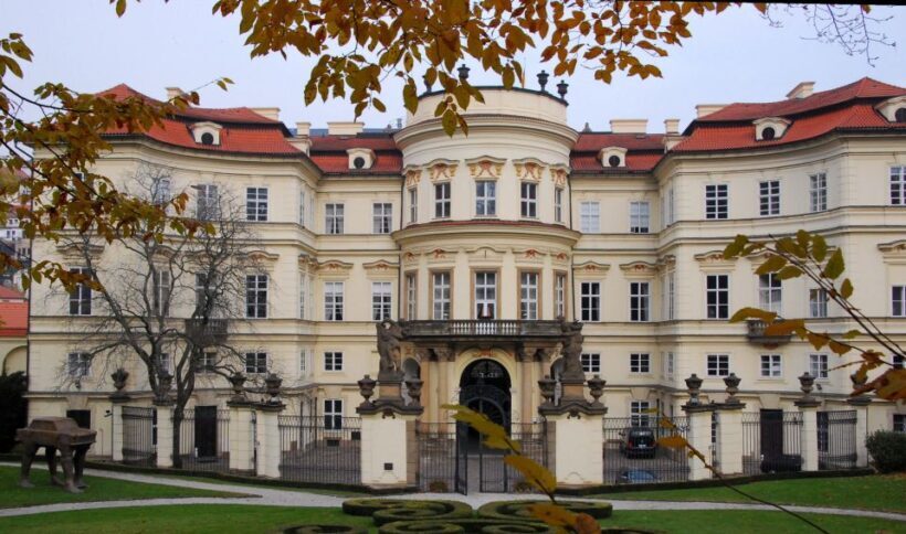 Prague: Highlights Walking Tour to the German embassy 1989 - Prague: Highlights Walking Tour to the German Embassy 1989 — A Deep Dive into History and Iconic Sights