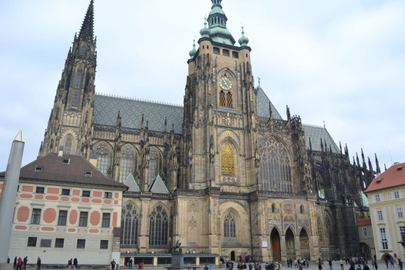 Prague: Historic City Center Bus Tour with Top Sights - The Itinerary and What You’ll Experience