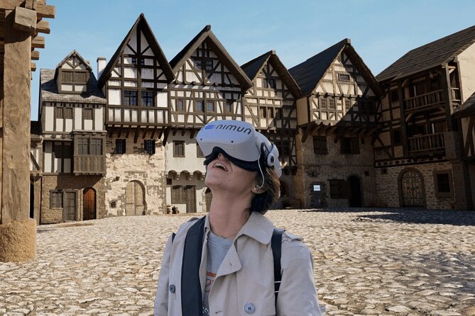 Prague Immersive Tour: Travel Back in Time With Virtual Reality - Knowledgeable Guides
