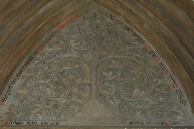 Prague Jewish Quarter Private Half-Day Walking Tour - Uncovering the Stories of Pragues Jewish Community