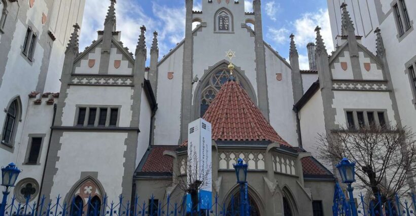 Prague: Jewish Town Guided Walking Tour - Exploring the Tour Itinerary