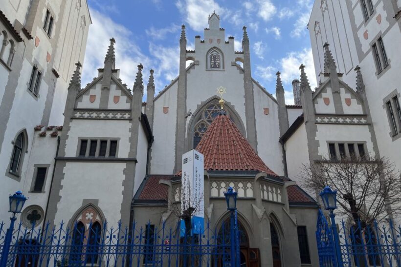 Prague: Jewish Town Guided Walking Tour - Practical Tips for Participants