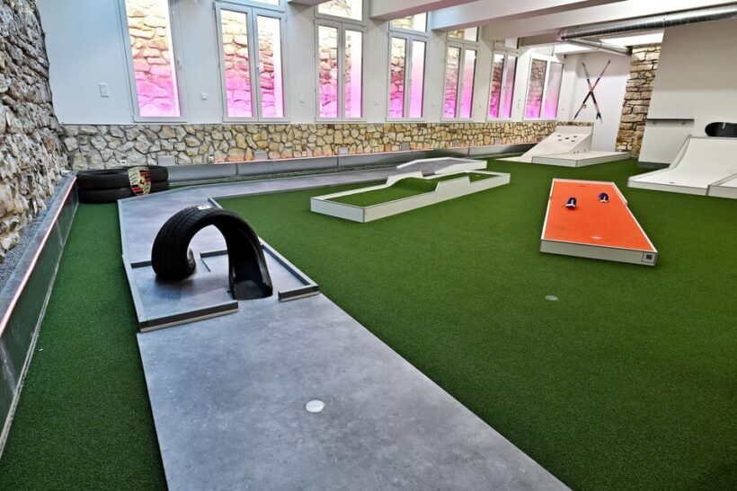 Prague: Mazemania Miniature Golf Experience - Practical Tips for Visiting Mazemania
