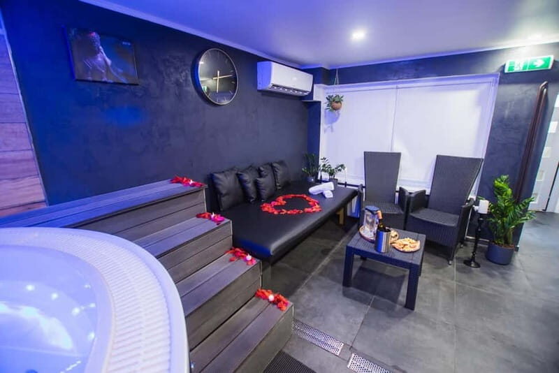 Prague: Modern Private Spa with Jacuzzi and Sauna - The Location and Accessibility