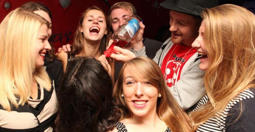 Prague: New Year's Eve Pub Crawl & Karlovy Lazne Club Entry - Practical Tips for Participants