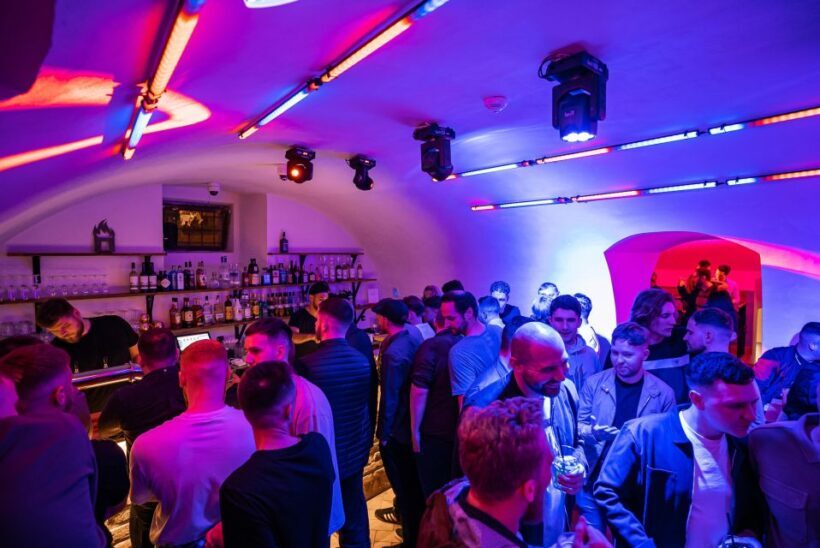 Prague: New Year's Eve Pub Crawl & Shots Bar Club Entry - Starting Point and Logistics