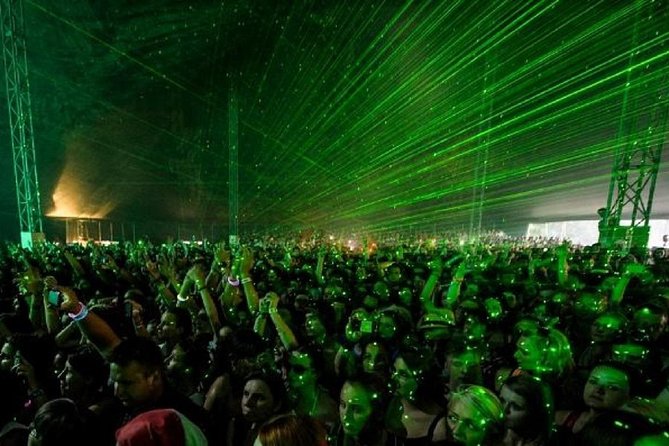 Prague Nightlife Party - Key Points