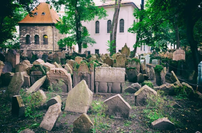 Prague Old Jewish Quarter and Spanish Synagogue Private Tour - The Highlights: What You’ll See and Experience