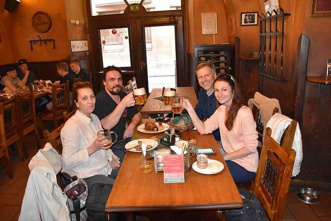 Prague Old Town And Beer Walking Tour Including Dinner - Who Should Consider This Tour?