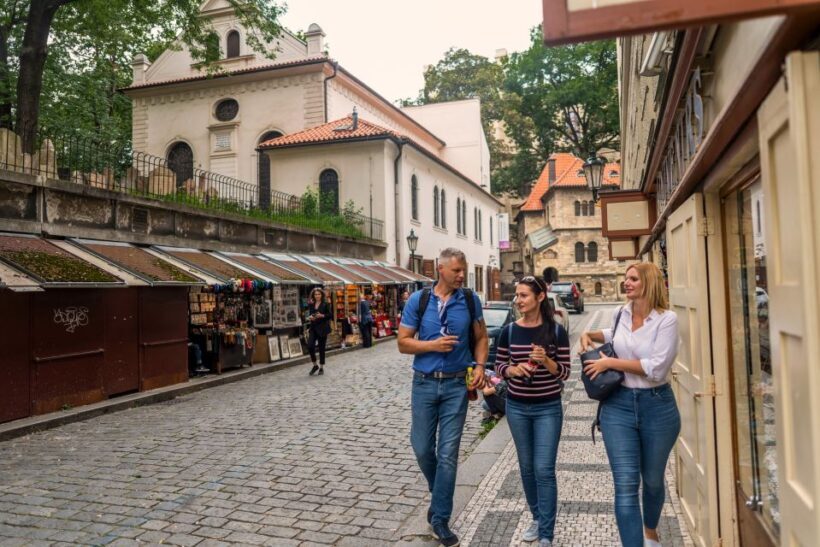 Prague: Old Town and Jewish Quarter Guided Walking Tour - In-Depth Look at the Tour Experience