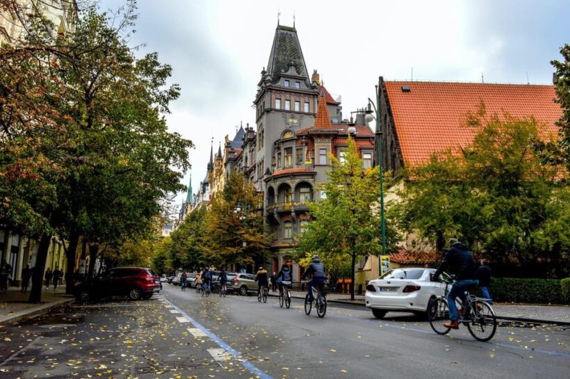 Prague: Old Town and Jewish Quarter Walking Tour - A Closer Look at the Tour Itinerary