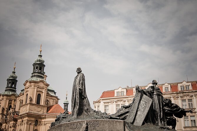 Prague Old Town and Jewish Quarter Walking Tour - Convenient Meeting Point and Accessibility
