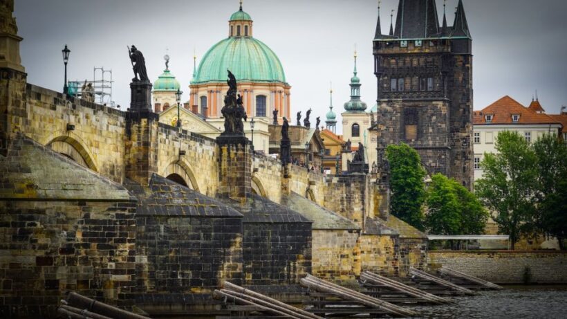 Prague: Old Town Highlights & Hidden Gems Guided Tour - A Deep Dive into the Prague Old Town Highlights & Hidden Gems Tour