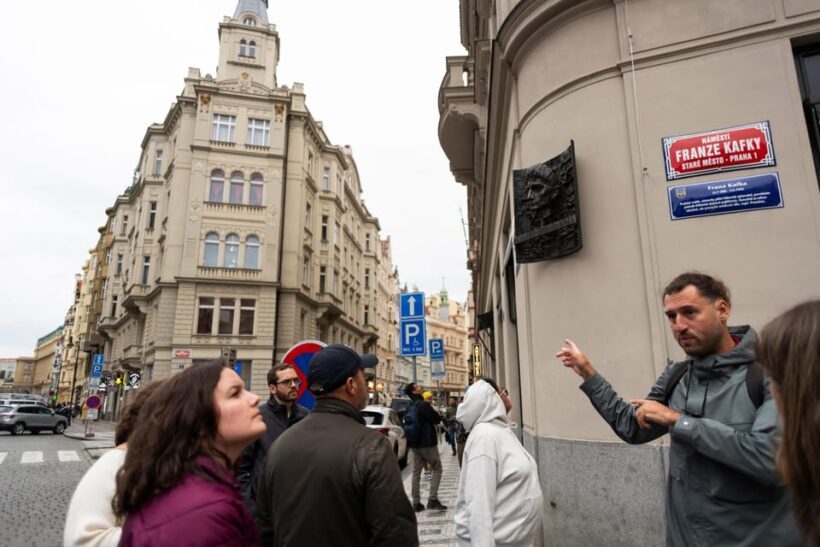 Prague: Old Town, Jewish Quarter & Astro Clock Walking Tour - Who Is It Best For?
