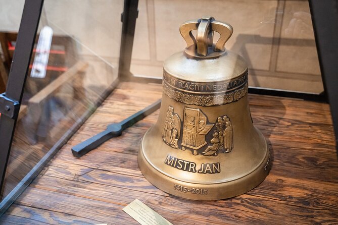 Prague: Old Town Private Walking Tour With Hotel Pickup EN or DE - Tour Experience and Reviews