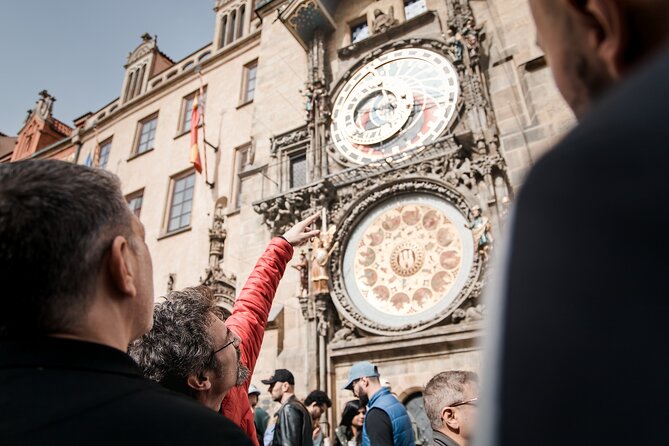 Prague Old Town, River Cruise and Prague Castle Sightseeing Tour Including Lunch - Traditional Czech Lunch