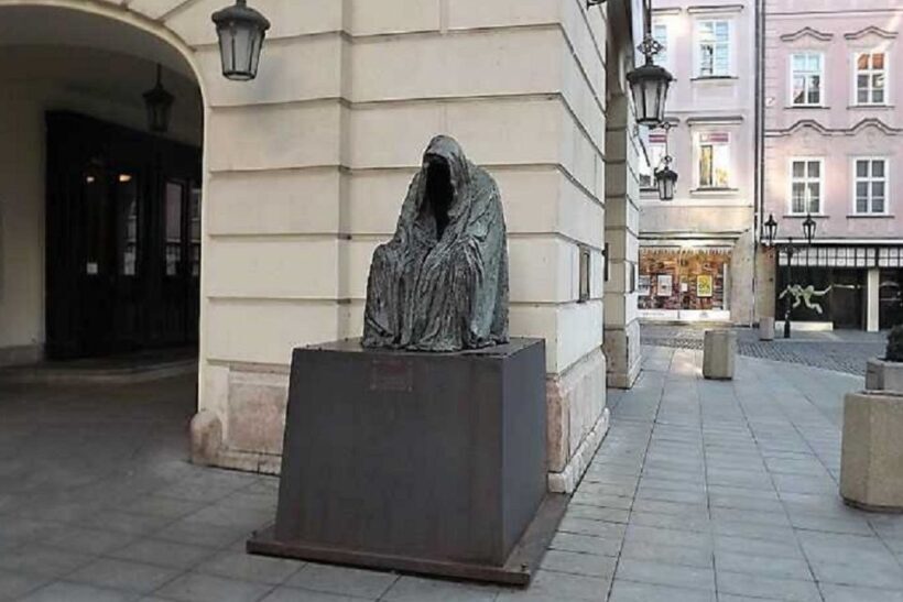 Prague: Old Town Tour & National Museum Skip-the-Line Ticket - Who Would Enjoy This Tour?