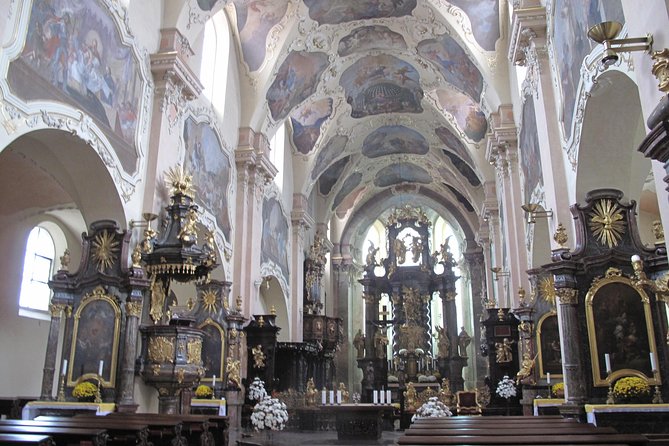 Prague Old Town Tour with a Classical Concert - The Value of This Tour