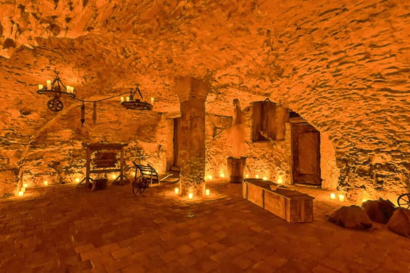 Prague: Oldtown, Medieval Underground & Dungeon History Tour - The Sum Up: Who Will Love This Tour?