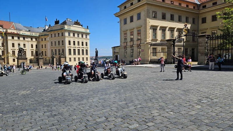 Prague: Panoramic Viewpoints Guided Electric Tricycle Tour - FAQ