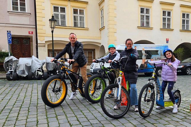 Prague Panoramic Views e-bike and e-Scooter guided Tour - Discover Prague with the Panoramic Views E-bike and E-Scooter Guided Tour