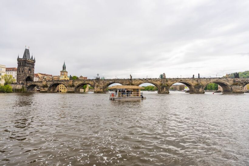 Prague: Party Tiki Boat Sightseeing Cruise with Drinks - What makes this tour special?
