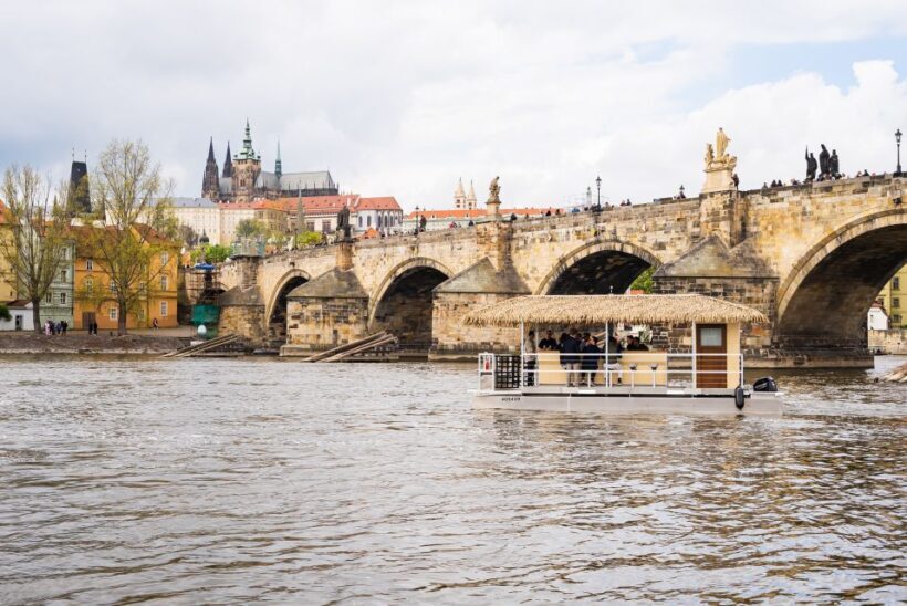 Prague: Party Tiki Boat Sightseeing Cruise with Drinks - What’s included and how it works