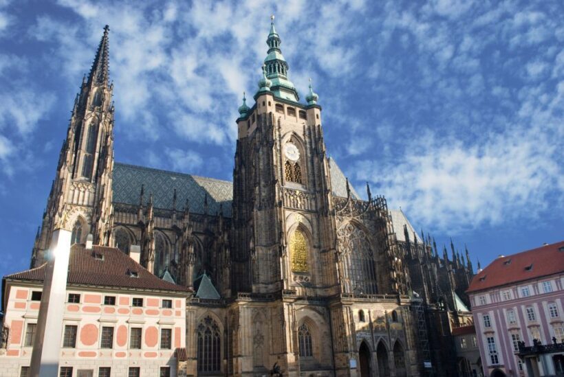 Prague: Prague Castle and Little Quarter Guided Walking Tour - The Iconic John Lennon Wall and Kampa Island