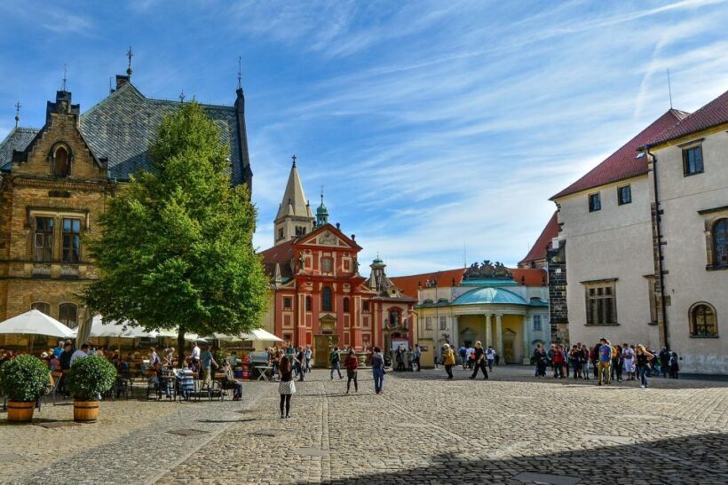 Prague: Prague Castle and Lobkowicz Palace Entry Tickets - FAQ