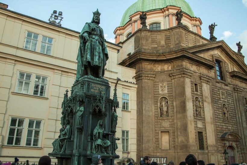Prague: Prague Castle & Charles Bridge  guided tour in German - A Detailed Look at the Tour Experience