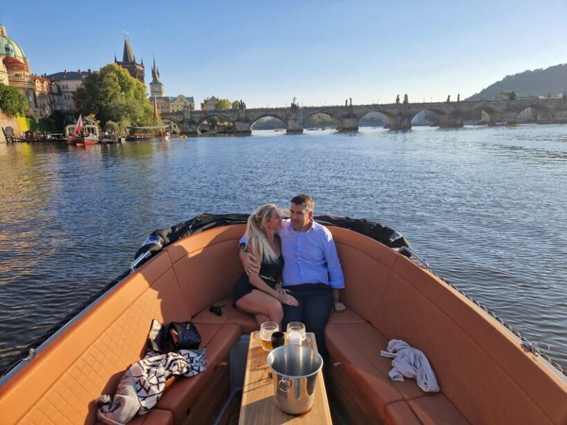 Prague Private Boat Tour - 2 Hours - An In-Depth Look at the Experience
