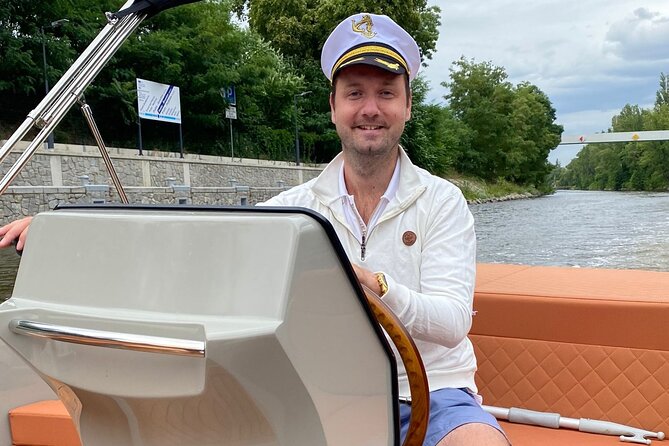 Prague Private Boat Tour - 2 Hours - Scenic Views and Engaging Commentary