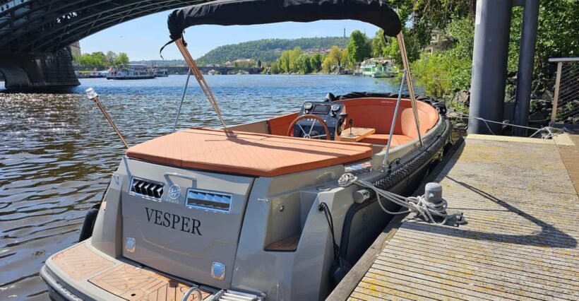 Prague Private Boat Tour - Key Points