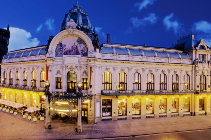 Prague: Private Night Tour with Local - Who Will Enjoy This Tour?